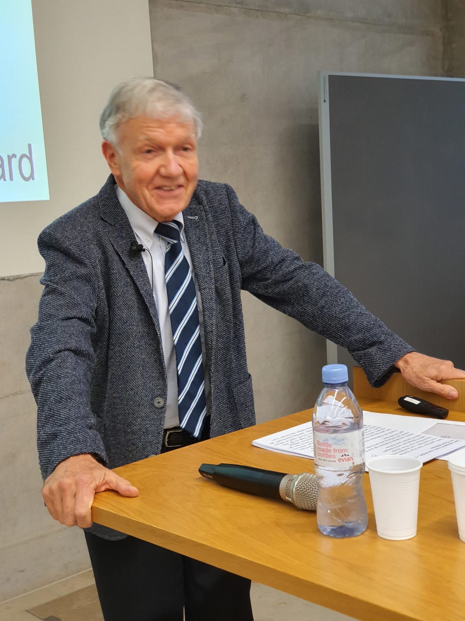 Der schiefe Turm von PISA: eine Podiumsveranstaltung mit Urs Moser und ...